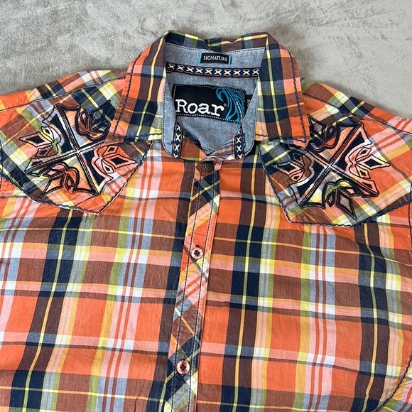Roar | Shirts | Roar Signature Button Down Embroidered Western | Poshmark